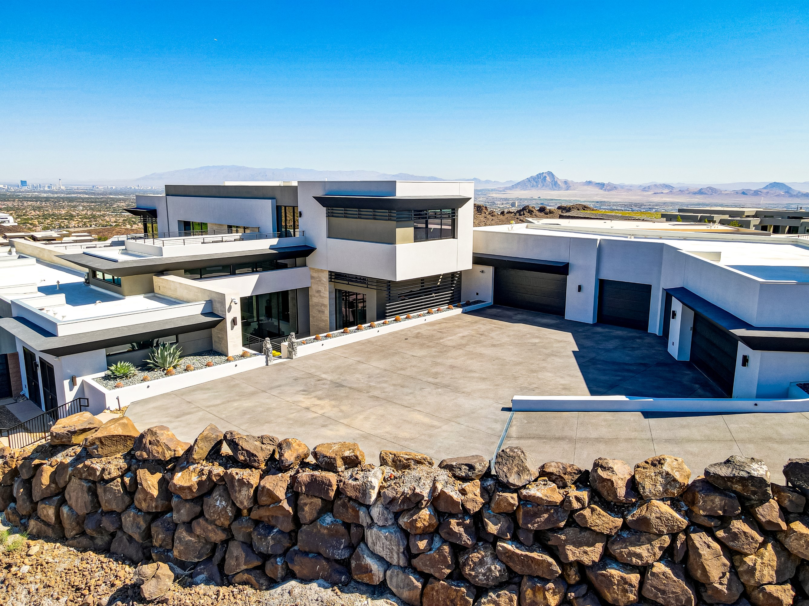 Providing Real Estate Services in Las Vegas - Jason Lindstrom, eXp Realty